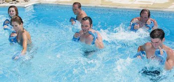 Découvrez les bienfaits de l’aqua kick boxing ! – Atoosport